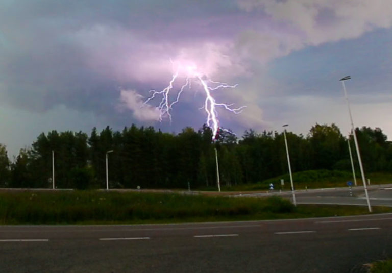 Road trip with thunderstorms in Sweden - https://www.stormchasingusa.com